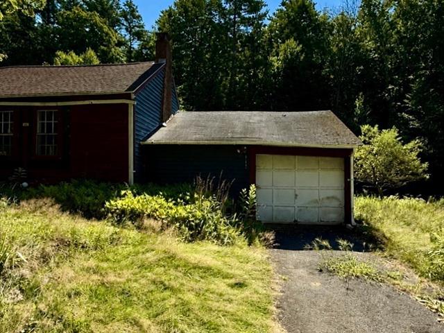 62 E Chestnut Hill Rd