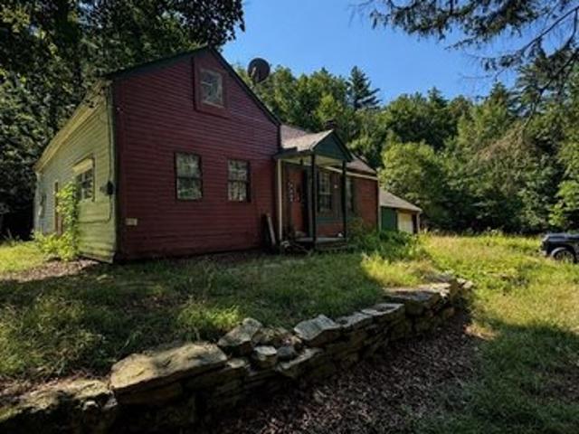 62 E Chestnut Hill Rd, Montague, MA 01351