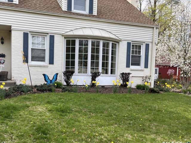 62 Edgewood Way, New Haven, CT 06515