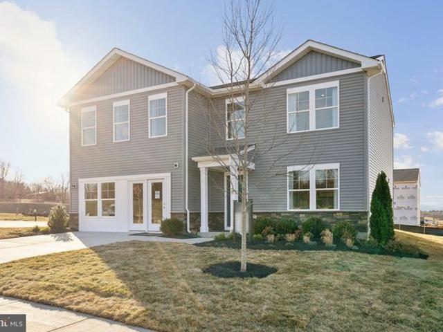 62 Empire Ln, Charles Town, WV 25414