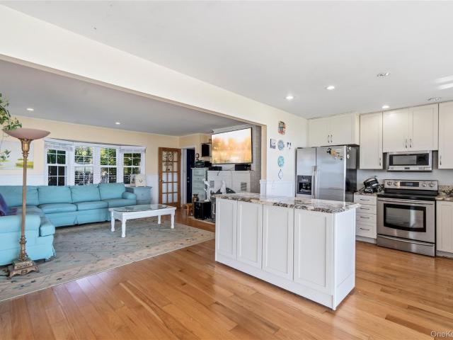 62 Grandview Drive