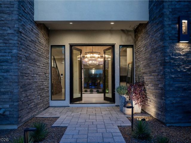 62 Grey Feather Dr, Las Vegas, NV 89135 | Compass