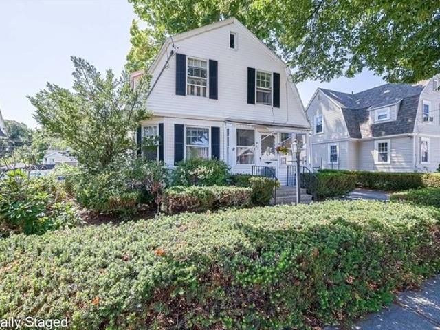 62 Greenfield St, Lawrence, MA 01843