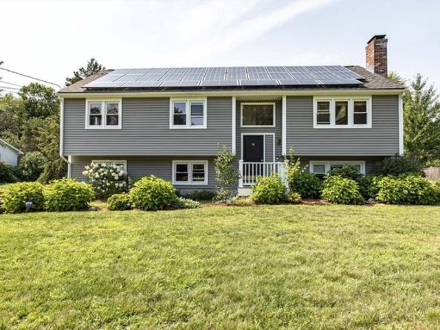 62 Harrington Rd, Framingham, MA 01701