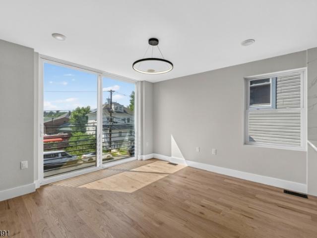 62 Hillside Ave # 1