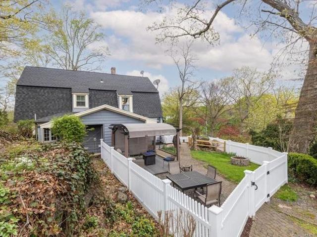 62 Howe Ave, Shelton, CT 06484