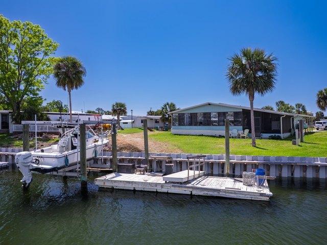 62 Janet Dr, Crawfordville, FL 32327