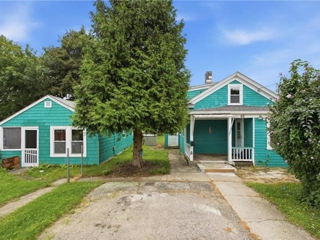 62 Leading St, Johnston, RI 02919