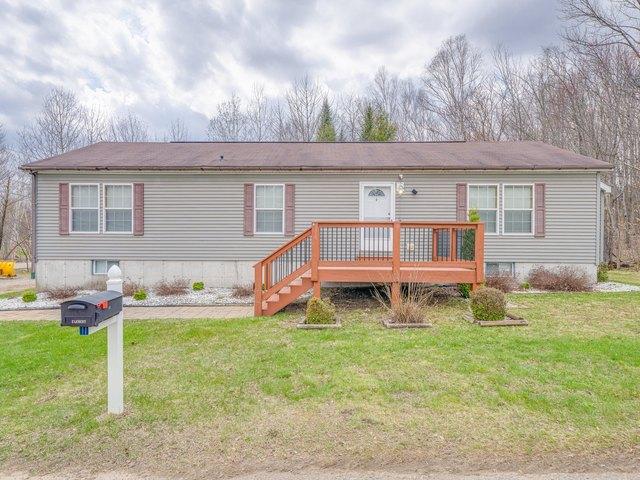 62 Lindsay Ave, Tupper Lake, NY 12986
