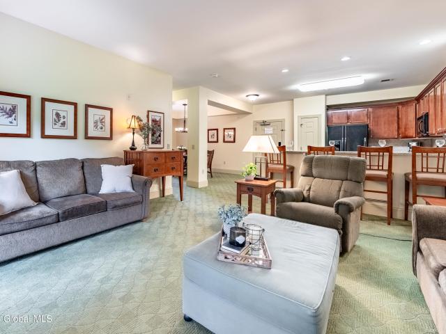 62 Liftside Drive 433 #