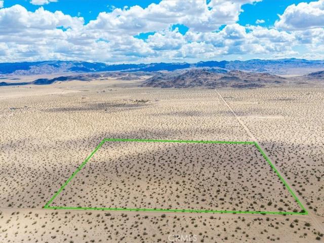 62 Lucille Ln, Twentynine Palms, CA 92277 | MLS #JT26018 | Compass