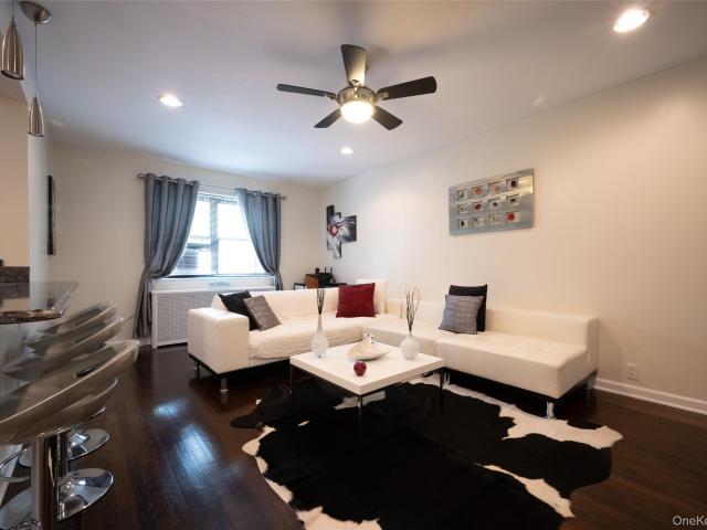 62 Manchester Road 2L