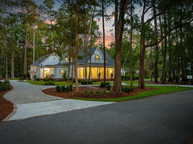 62 Makepeace Pl