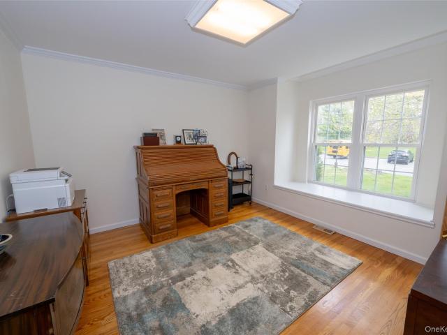 62 Meadowbrook Court
