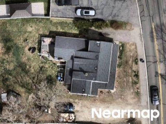 62 Montrose Ave