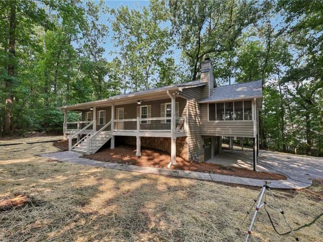 62 Mount Calvary Road NW