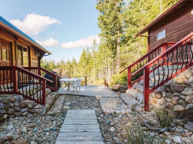 62 NE Southridge Drive