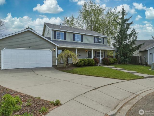 62 NW Earl Lane
