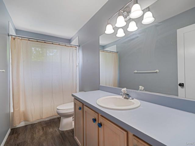 62 Oceanview Blvd, Manorville, NY 11949 | MLS #1008