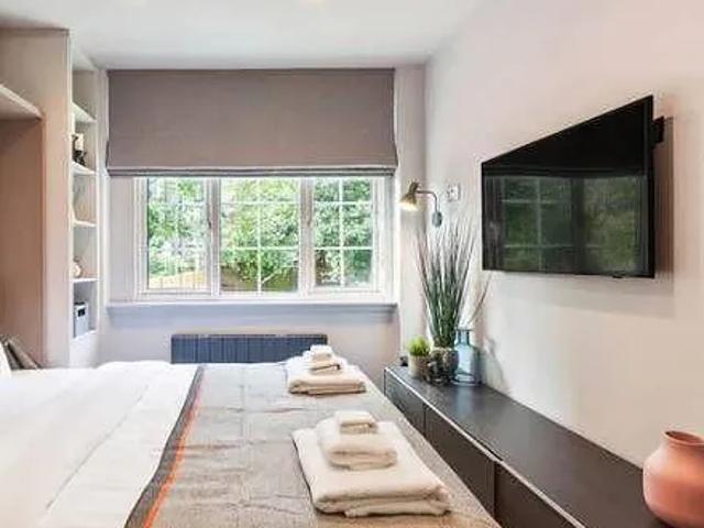 62 Oakley Square, London, NW1 1NB, United Kingdom | Studio apartment for rent #138251509 | Rentberry