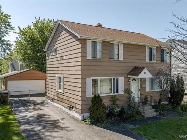 62 Patricia Ln, Cheektowaga, NY 14227