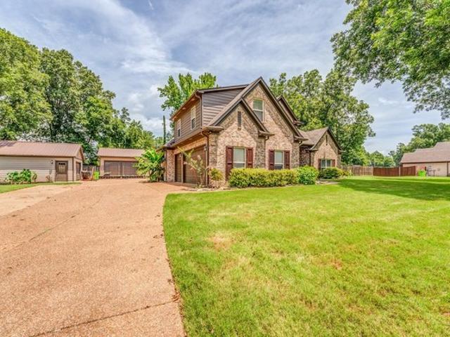 62 Planters Grove Trl, Brighton, TN 38011
