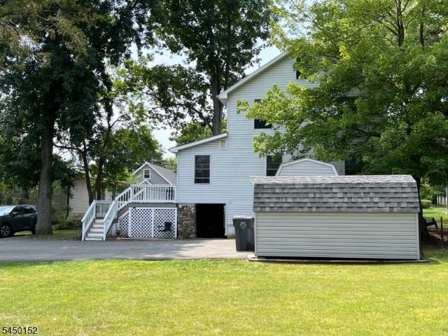 62 Ridgedale Ave