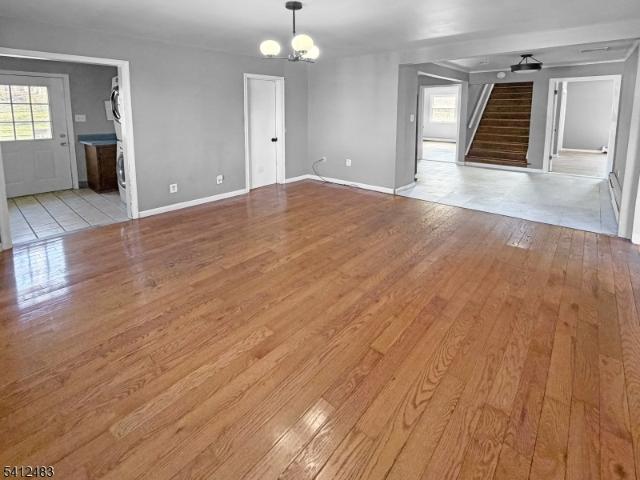 62 Ridgeway Ave
