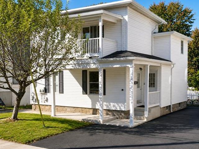 62 S Center St, Southington, CT 06489