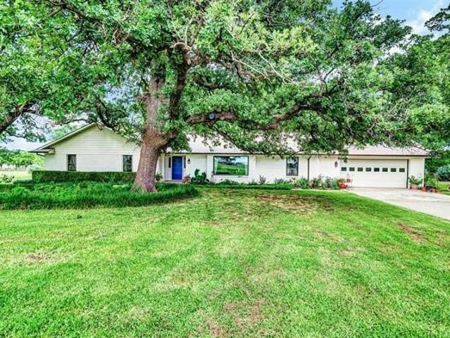 62 Sanders Rd, Whitesboro, TX 76273
