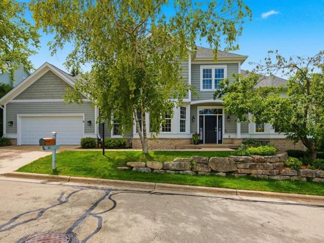 62 Settler Hill Cir, Madison, WI 53717
