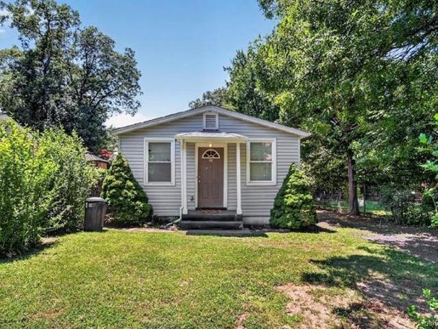 62 Shell Rd, Rocky Point, NY 11778