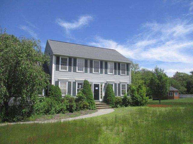62 South St, Douglas, MA 01516