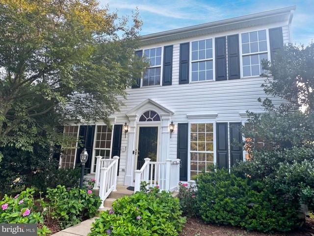 62 Stocks St, Lovettsville, VA 20180