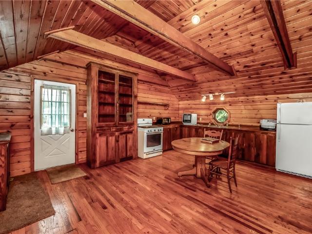 62 Stutzman Rd