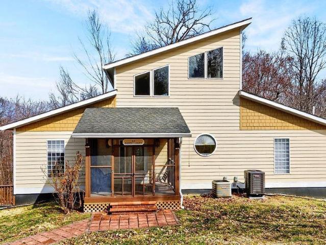 62 Summit Ct