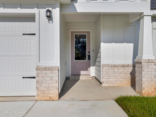 6304 Annie Cove