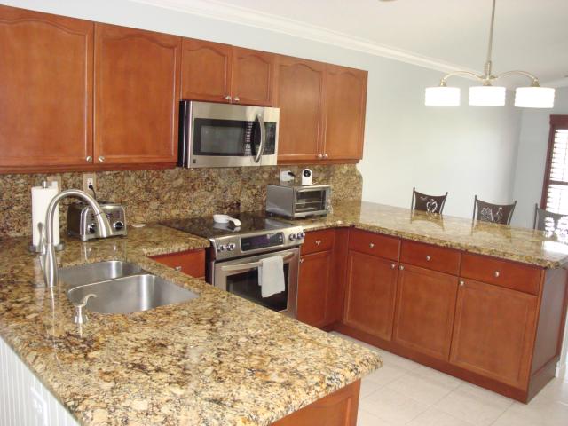 6304 Barton Creek Cir, Lake Worth, FL 33463 | MLS #B26015