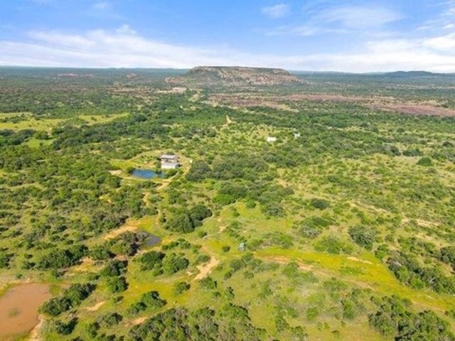 6304 County Road 110, Llano, TX 78643