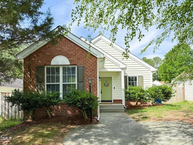 6304 Forest Ridge Dr, Durham, NC 27713