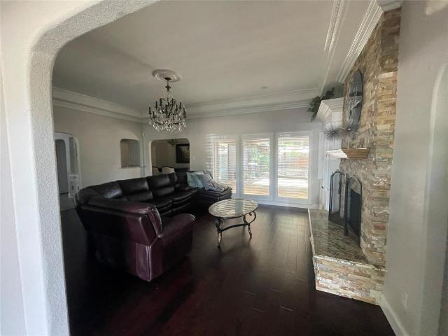 6304 La Cosa Drive