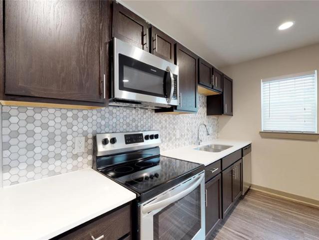 6304 Prospect Avenue # 102