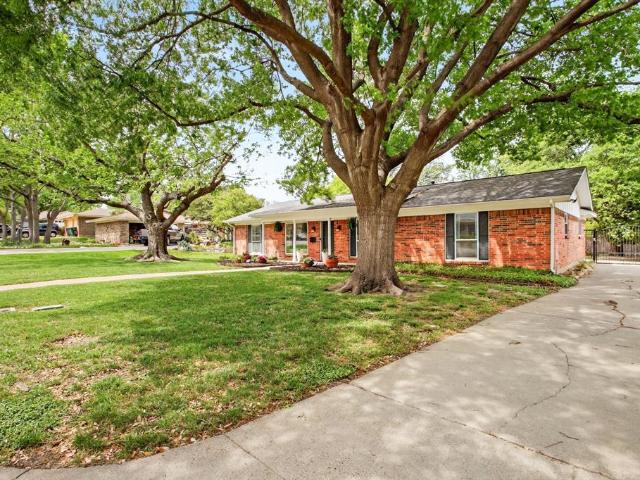 6304 Whitman Ave, Fort Worth, TX 76133 | MLS #21232 | Compass