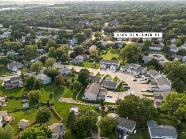6305 Benjamin Pl, Lincoln, NE 68516