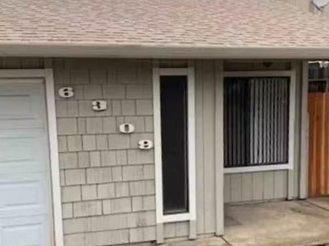 6305 Birdcage Street 6305 6309 Birdcage Street