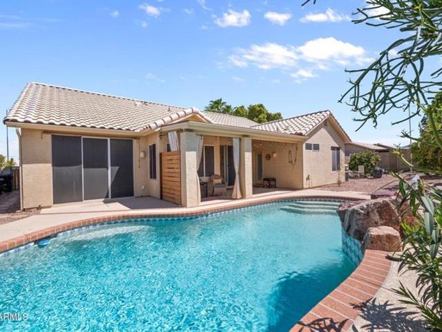 6305 E Palm St, Mesa, AZ 85215