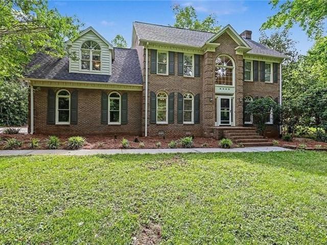 6305 Golden Fern Ct, Greensboro, NC 27406