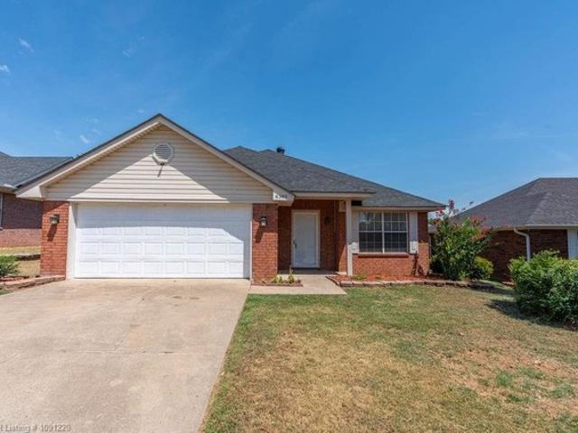 6305 Parkfront Dr, Fort Smith, AR 72916