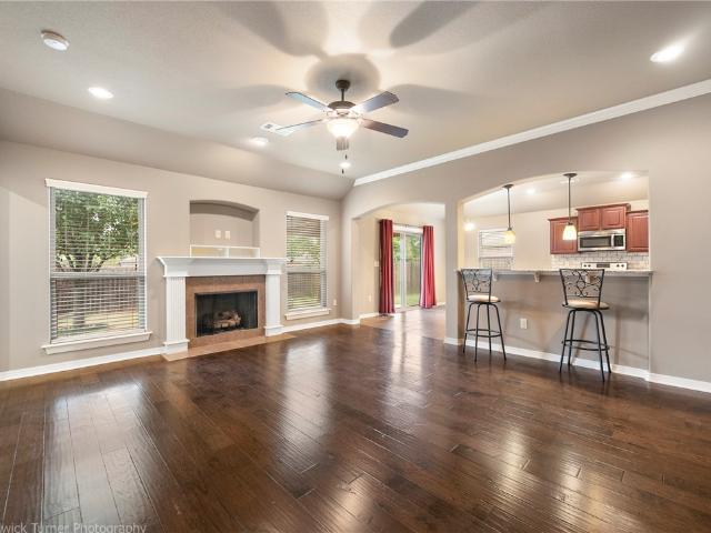 6305 S 44th Place