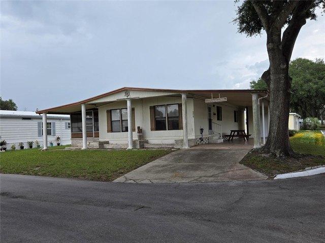 6306 Waterfront Ln, Zephyrhills, FL 33542